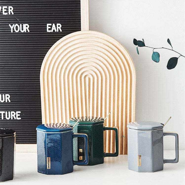 European Geometric Drawing Gold Ceramic Cup With Lid Spoon - CJdropshipping