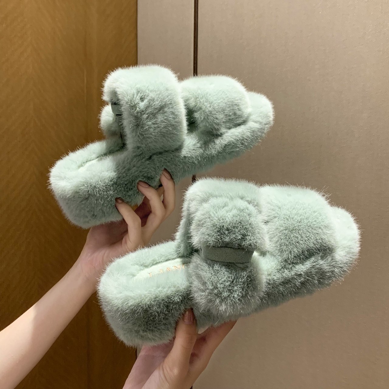 Women's plush slippers - CJdropshipping